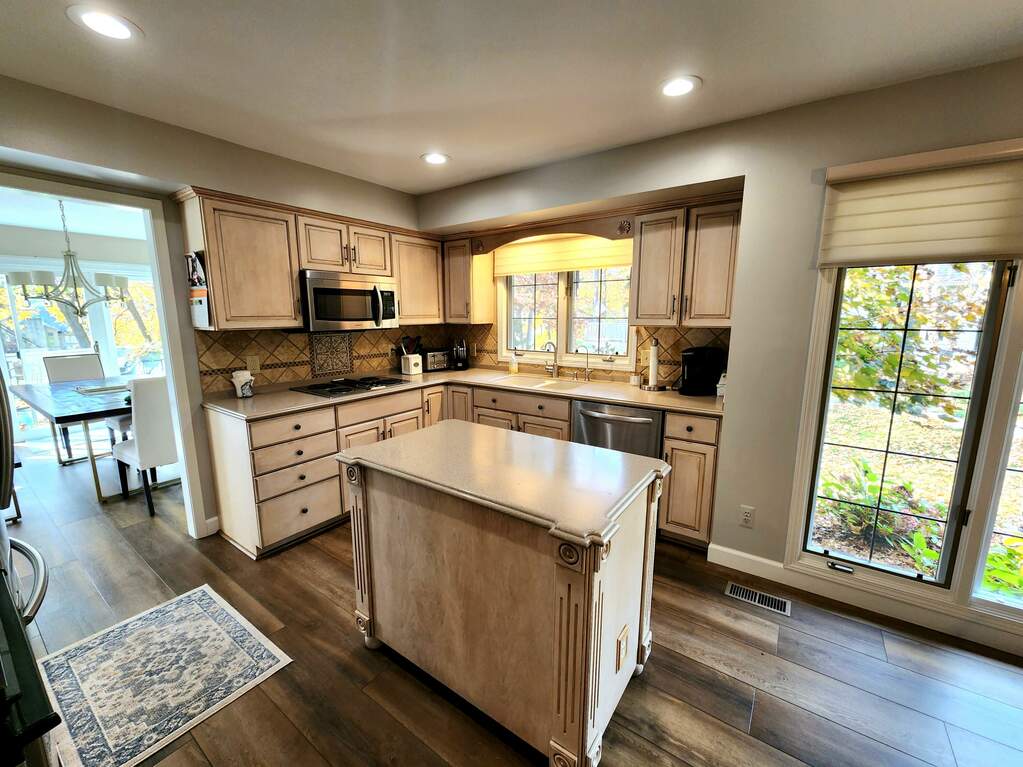 4532 Golf View Drive, Brighton, MI 48116 | MLS# 23144312 | @properties ...