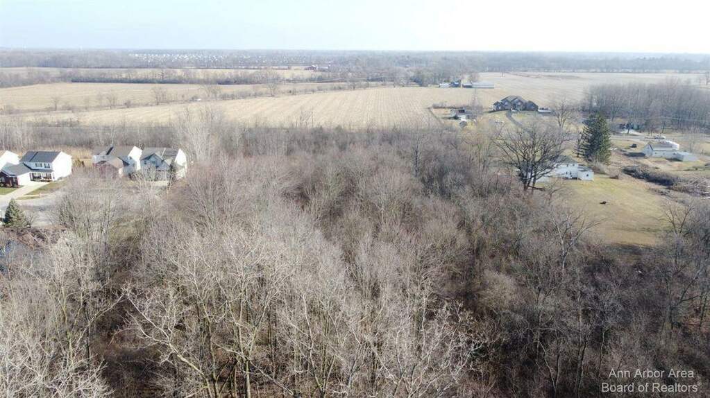 7470 Whittaker Road, Ypsilanti, MI 48197 | MLS# 24002653 | @properties ...