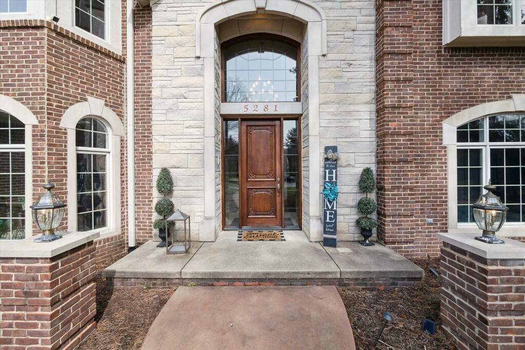 5281 River Ridge Drive, Brighton, MI 48116 | MLS# 24012874 ...