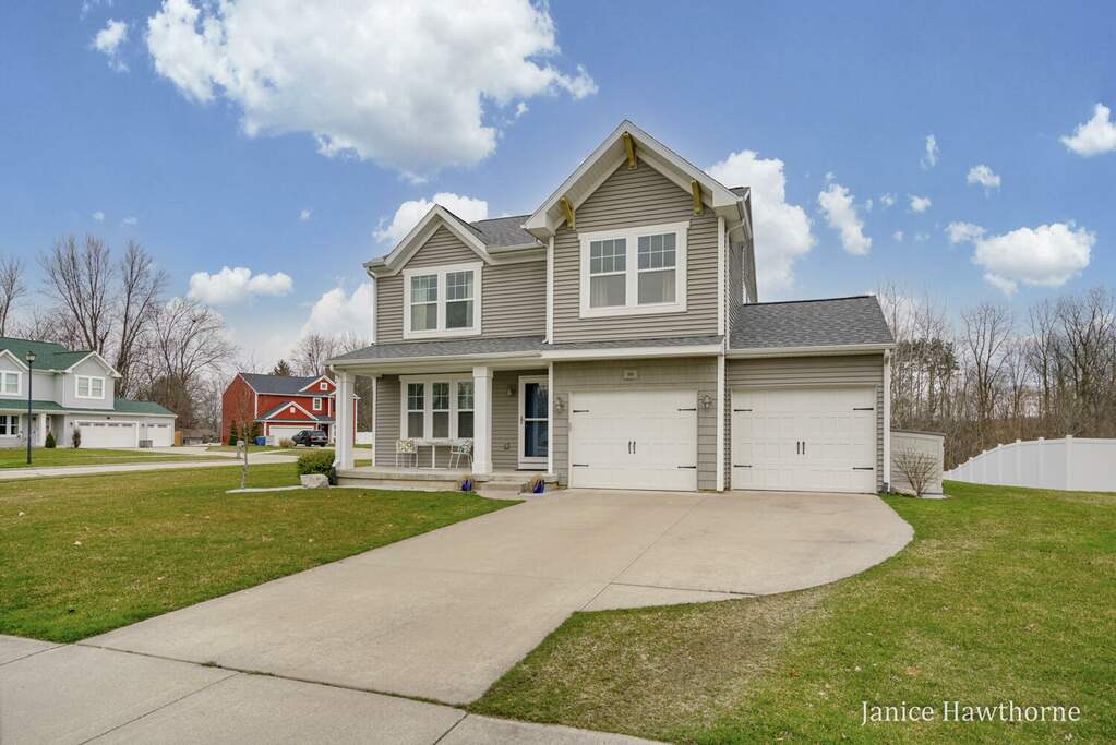 601 Wild Flower Drive, Wayland, MI 49348 | MLS# 24014844 | @properties ...