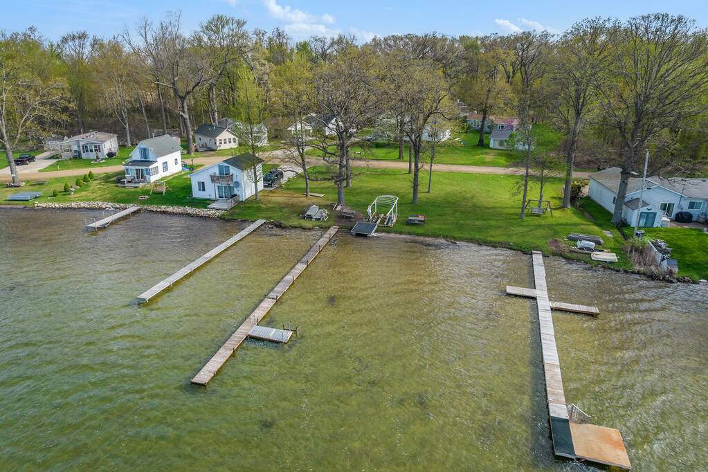 216 Portage Lake Road, Munith, MI 49259 | MLS# 24021787 | @properties ...