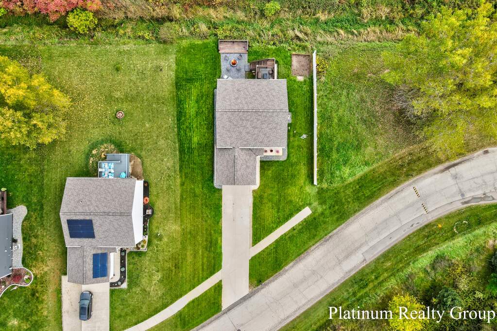 94 Sweet Meadow Drive, Kent City, MI 49330 | MLS# 25051917 ...