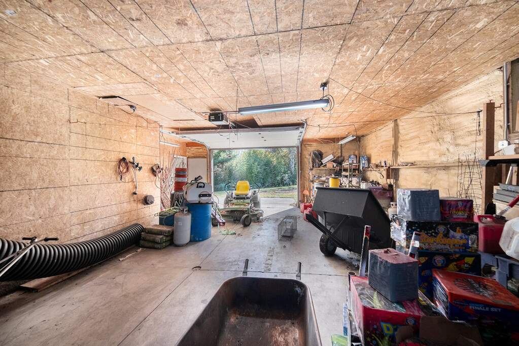 11480 North Adams Road, North Adams, MI 49262 | MLS# 25052013 ...