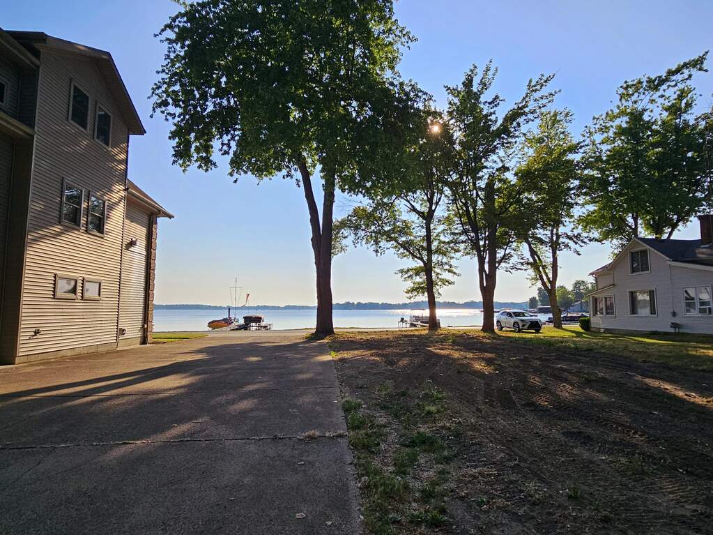 3393 Round Lake Highway, Manitou Beach, MI 49253 | MLS# 25058587 ...