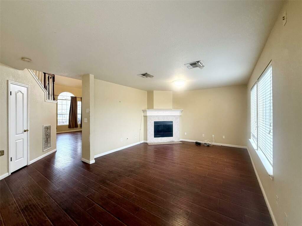 14709 Bescott Dr, Austin, TX 78728 | MLS# 1124523 | @properties lone ...