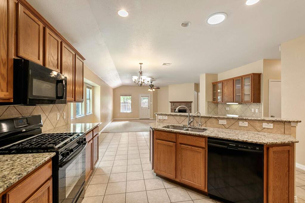 2087 Cornelia Trimble Way, Buda, TX 78610 | MLS# 1681089 | @properties ...