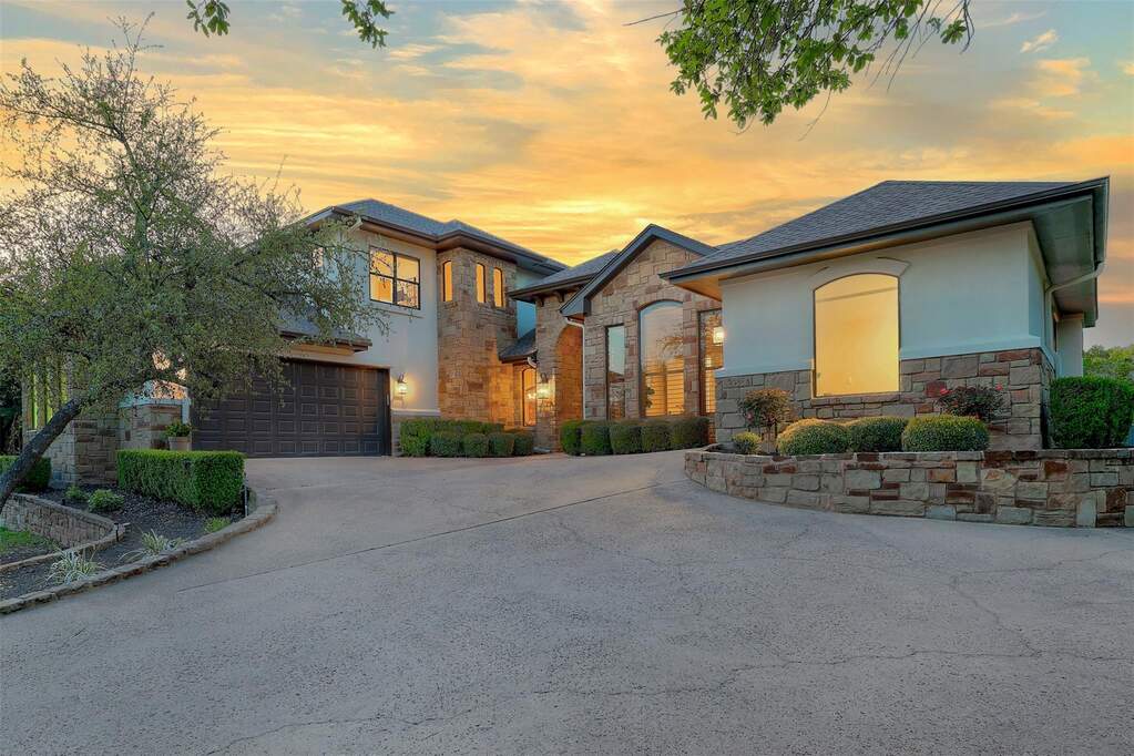 9300 San Lucas Dr, Austin, TX 78737 | MLS# 1706037 | @properties lone ...