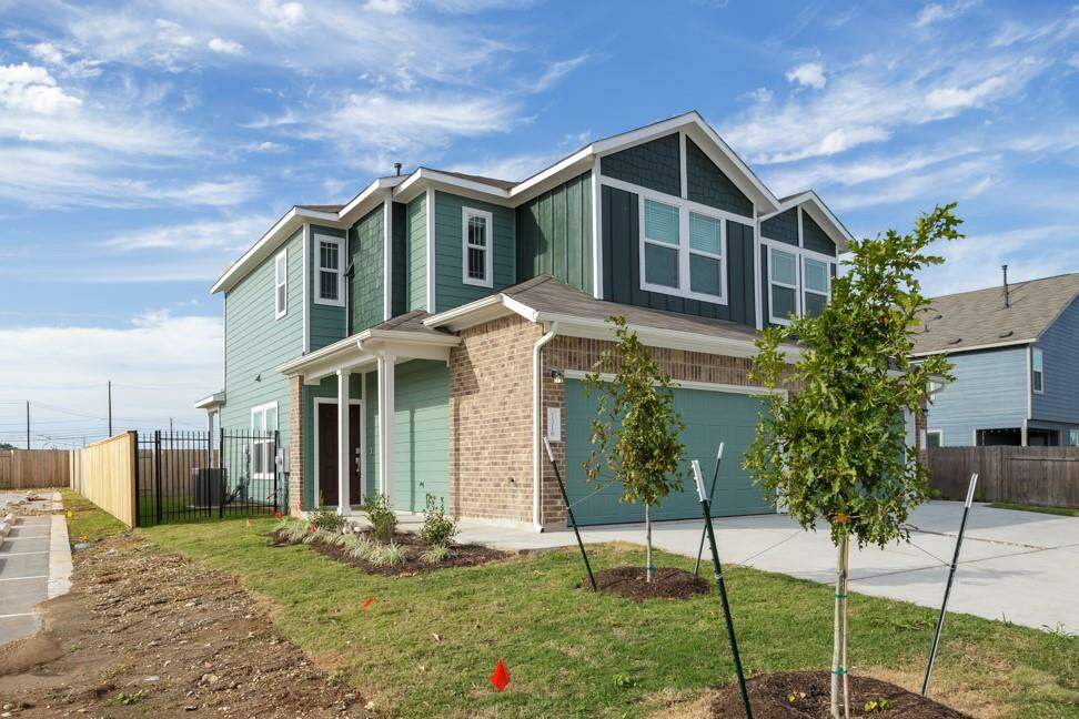 7316 Spotted Leaf Way, Del Valle, TX 78617 | MLS# 1730382 | @properties ...