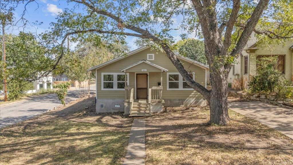 1801 Travis Heights Blvd Austin Tx 78704 Mls 1765122 Properties
