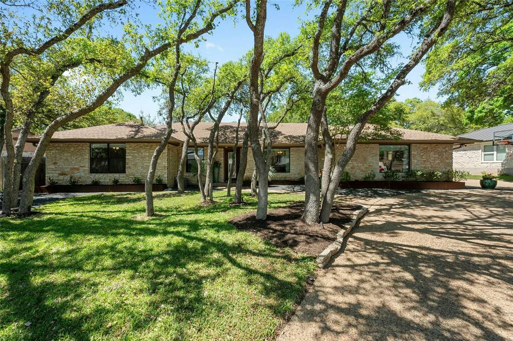 1504 Johnny Miller Trl, Austin, TX 78746 | MLS# 3806121 | @properties ...