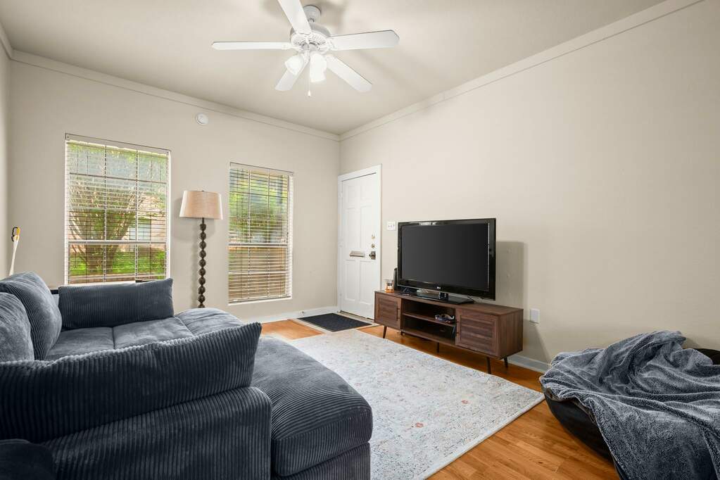 2801 Rio Grande St #109, Austin, TX 78705 | MLS# 4482451 | @properties ...