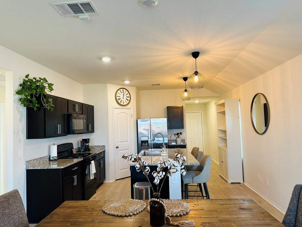 178 Levi Lndg, Kyle, TX 78640 | MLS# 5107559 | @properties lone star ...