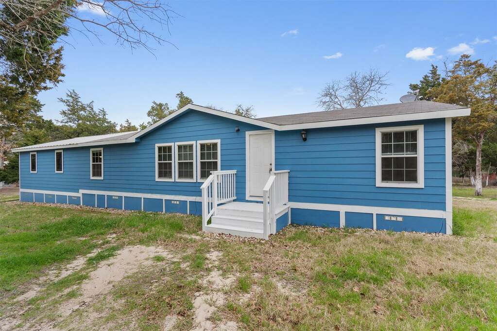 116 Little Ranch Rd, Red Rock, TX 78662 | MLS# 6149975 | @properties Dallas