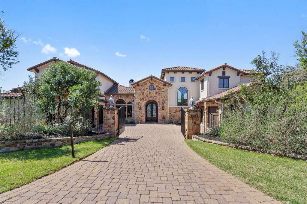8411 Galeana Trace Cv, Austin, TX 78733 | MLS# 6491268 | @properties lone star Christie's ...