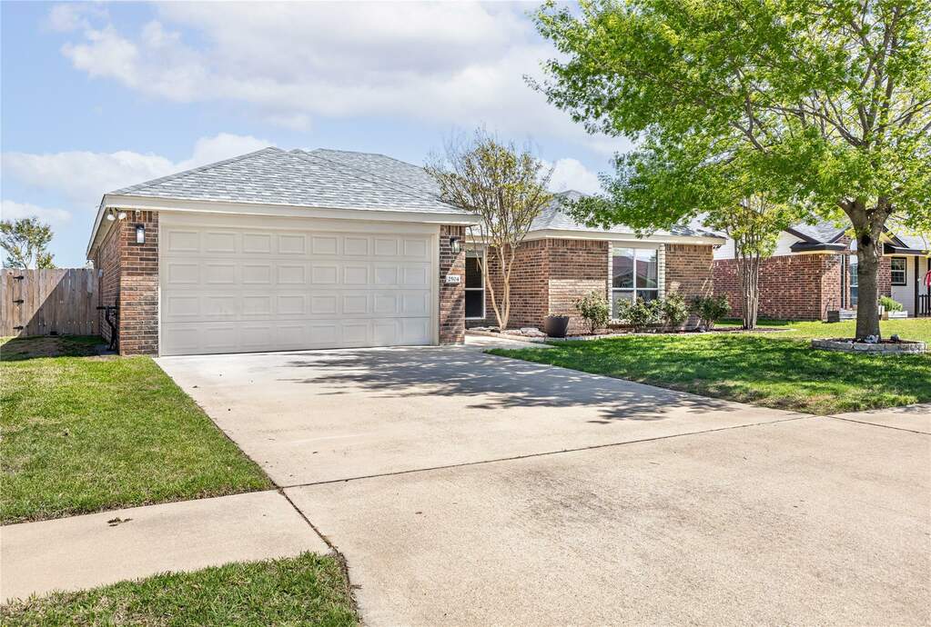 2504 Merle Dr, Copperas Cove, TX 76522 | MLS# 6512825 | @properties ...