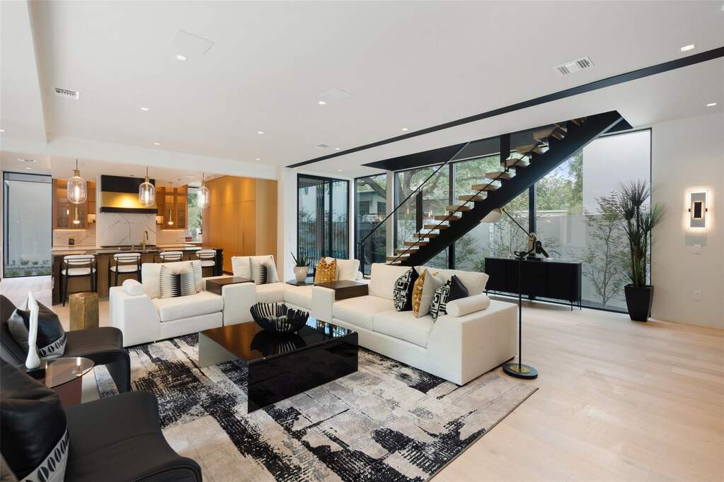 1115 Gillespie Pl, Austin, TX 78704 | MLS# 7217488 | @properties lone ...