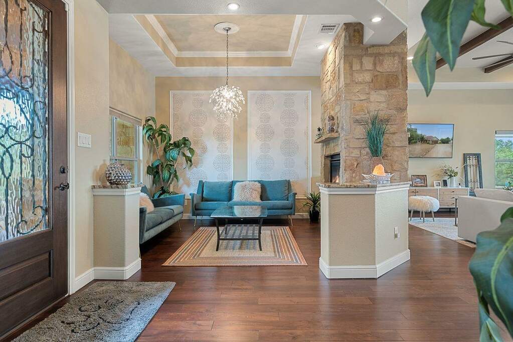 109 Smoky Mountain Dr, San Marcos, TX 78666 | MLS# 7445924 ...