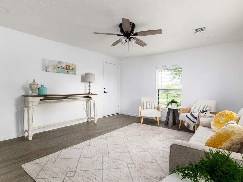 202 N Arendell, Gause, TX 77857 | MLS# 7708701 | @properties lone star ...