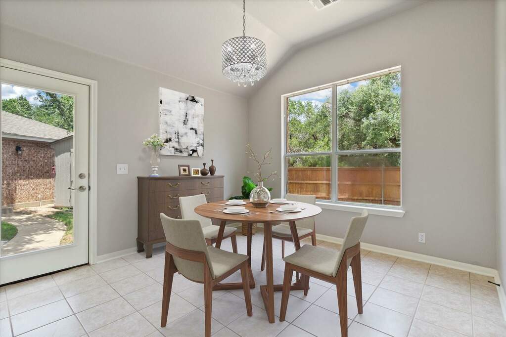 160 Stratton Ct, Austin, TX 78737 | MLS# 7896166 | @properties lone ...