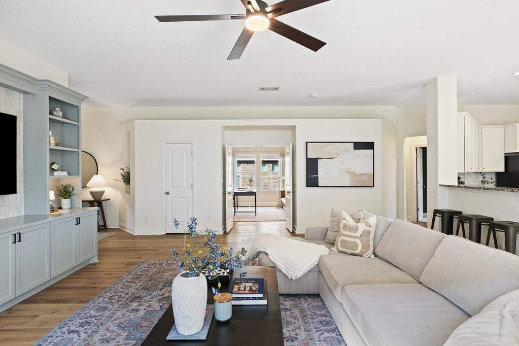 5525 Brady Bayou Cv, Austin, TX 78738 | MLS# 8774362 | @properties lone ...