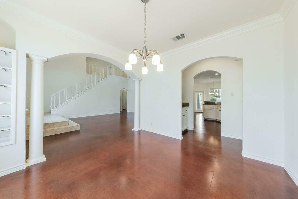 1704 Randolph Ridge Trl, Austin, TX 78746 | MLS# 9120736 | @properties ...