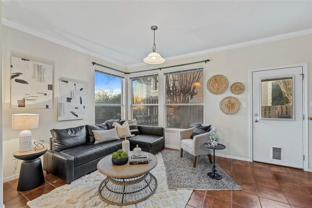 3300 Forest Creek Dr #46, Round Rock, TX 78664 | MLS# 9508377 ...