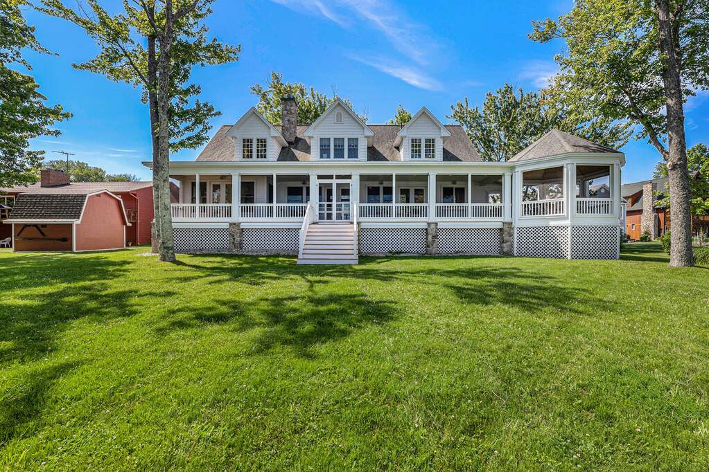 11284 Kings Point Road, Indian River, MI 49749 | MLS# 201830223 ...